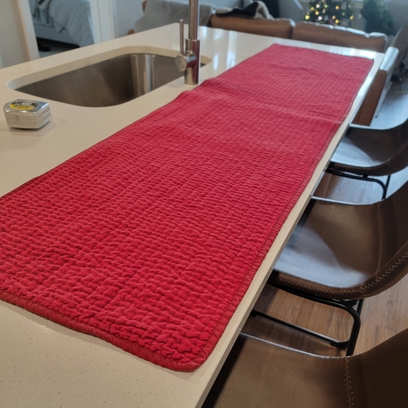 Pottery Barn | Kitchen | Pottery Barn Quilted Table Runner | Poshmark